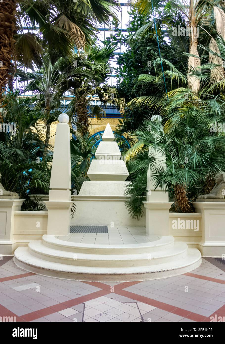 Alexandra palace interior hi-res stock photography and images - Alamy