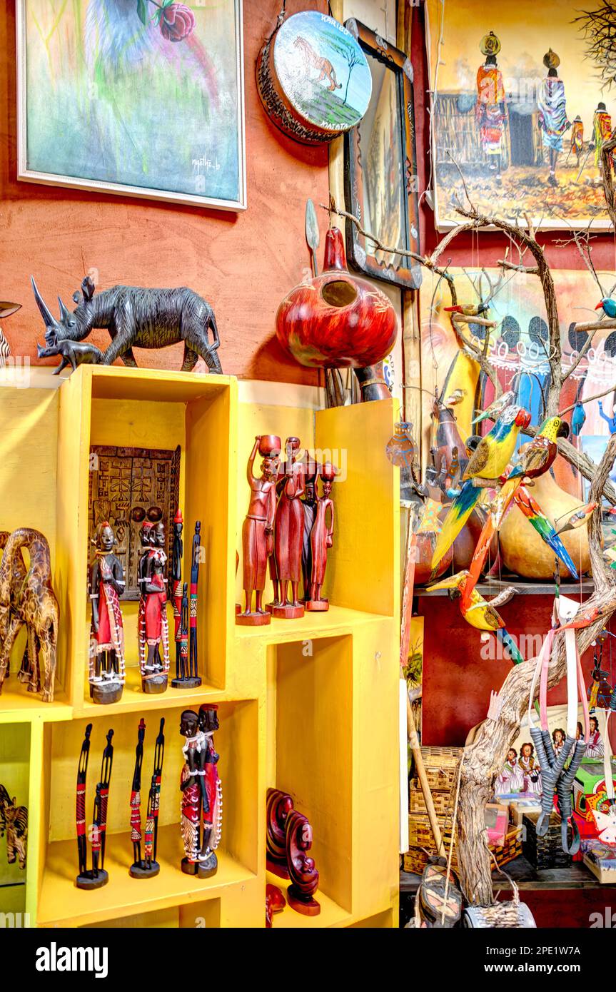 Crafts in Kenya Stock Photo - Alamy