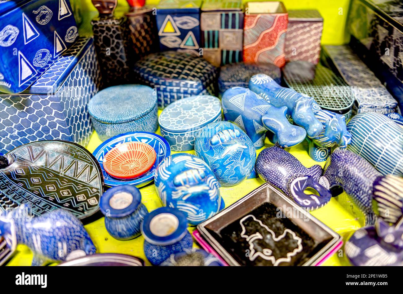 Crafts in Kenya Stock Photo - Alamy