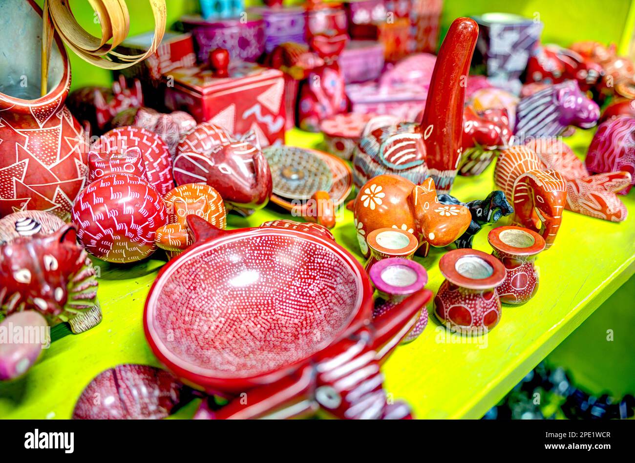 Crafts in Kenya Stock Photo - Alamy