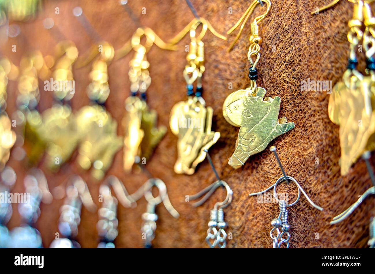 Crafts in Kenya Stock Photo - Alamy