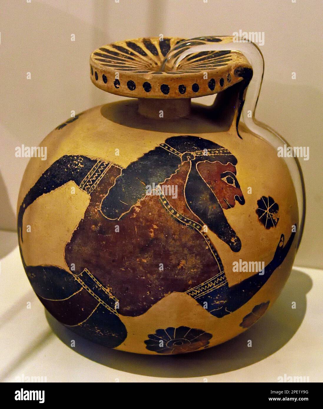 Globular aryballos Triton 625-600 BC National Archeological Museum ...