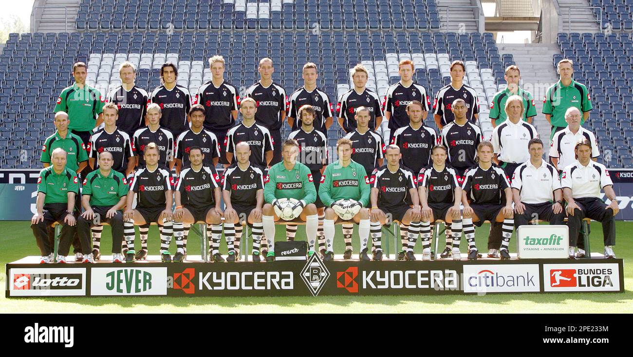 The team of German Bundesliga club Borussia Moenchengladbach pose for a ...