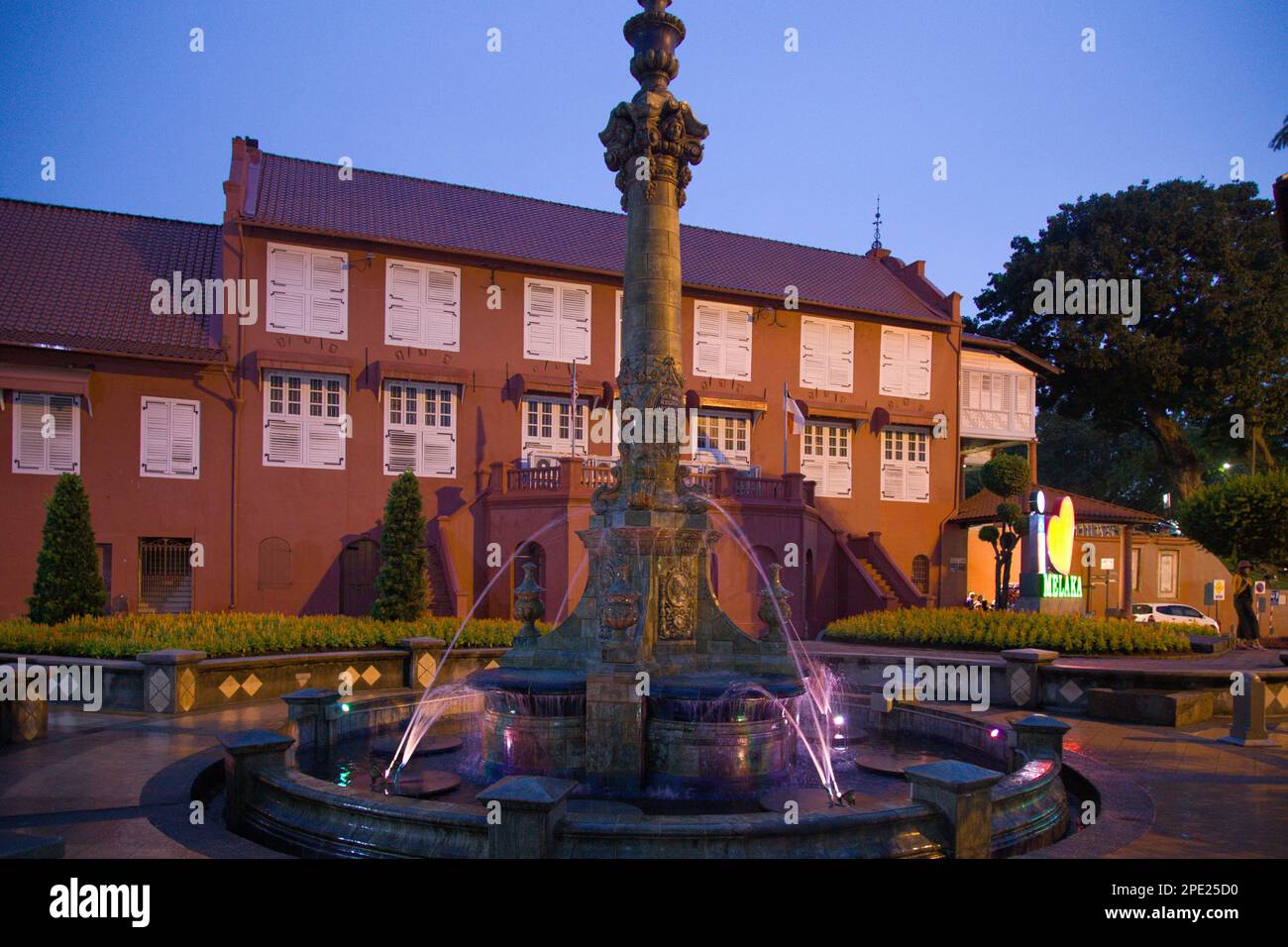Malaysia, Melaka, Malacca, Dutch Square, Stadthuys, fountain Stock ...
