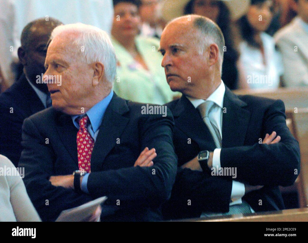 Former Los Angeles Mayor Richard Riordan and former Gov. Jerry Brown ...