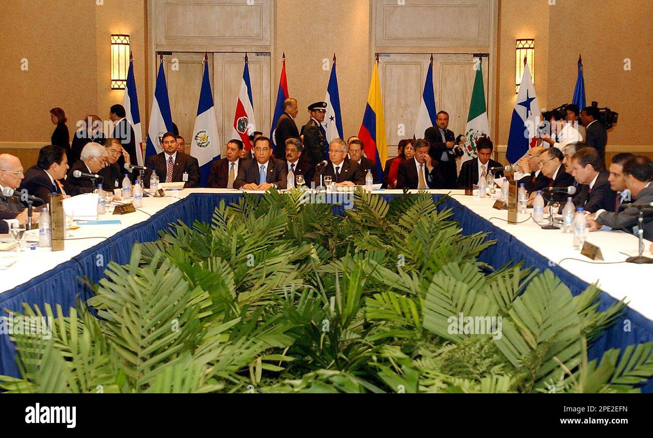The presidents of Central America meet during the 5th Ordinary Assembly ...