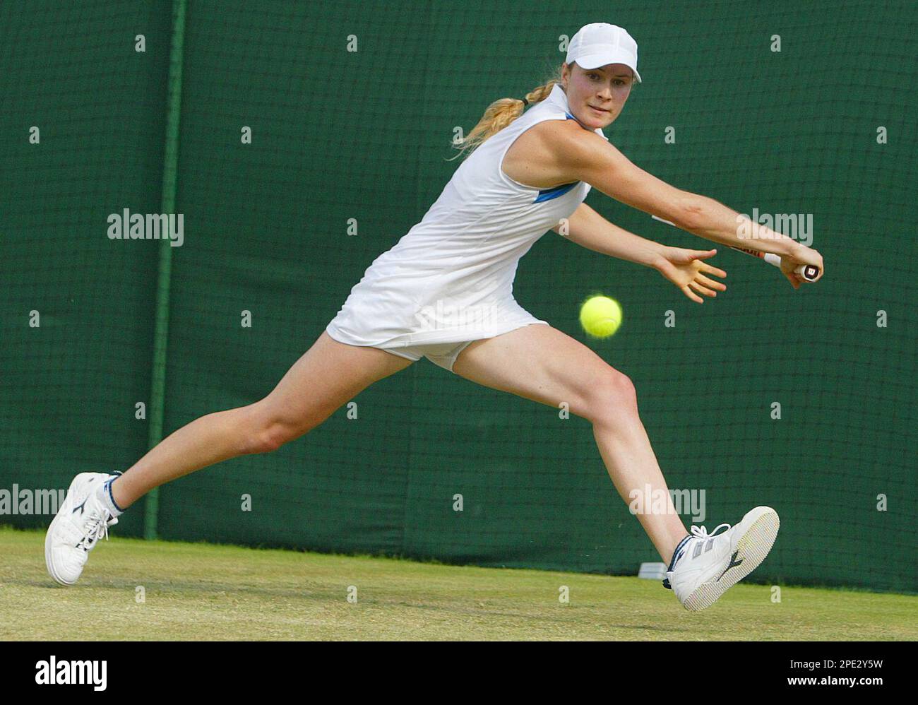 ** CORRECTS PLAYERS NAME ** Julia Vakulenko, of the Ukraine, returns to ...