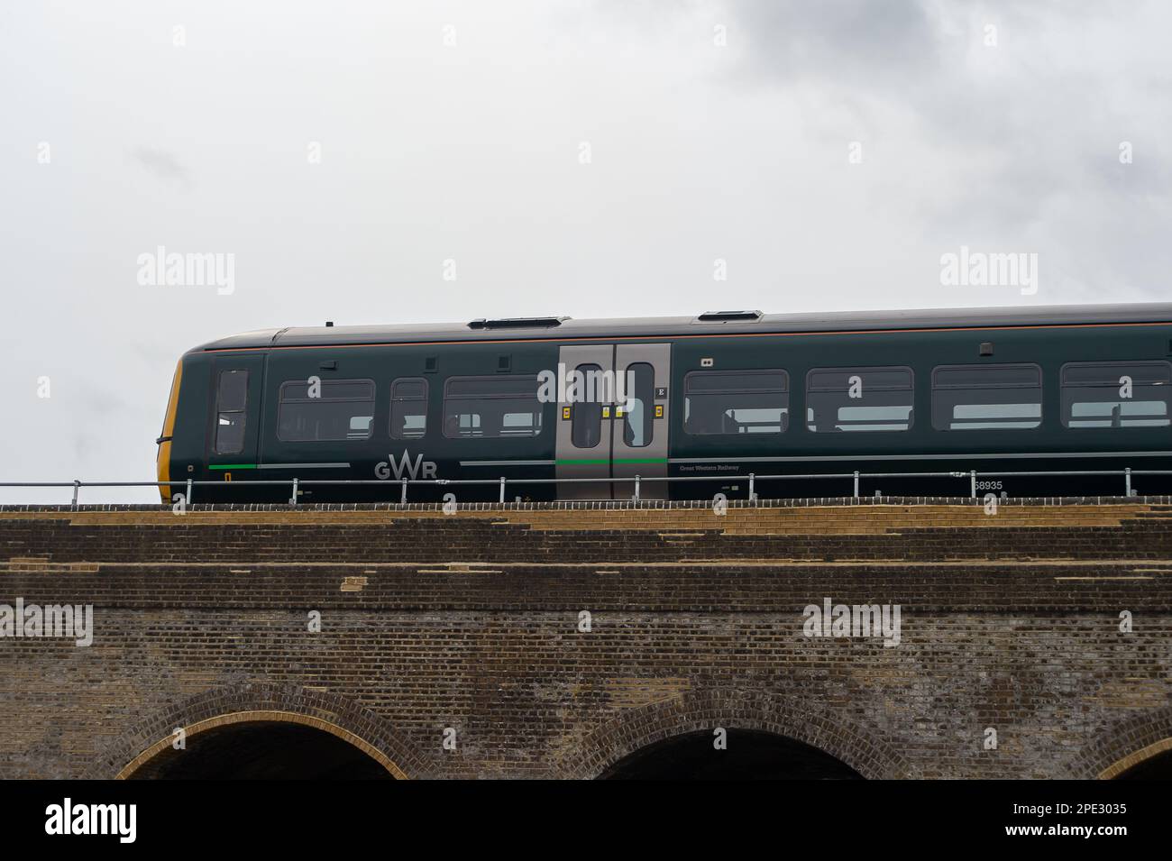 Windsor railway viaduct hi-res stock photography and images - Alamy