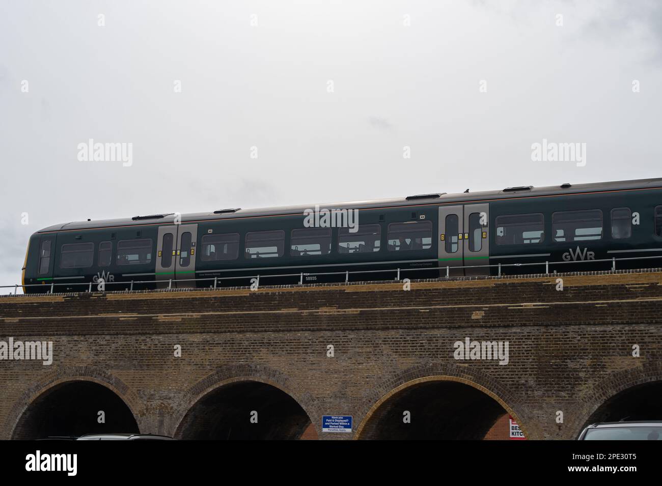 Windsor railway viaduct hi-res stock photography and images - Alamy