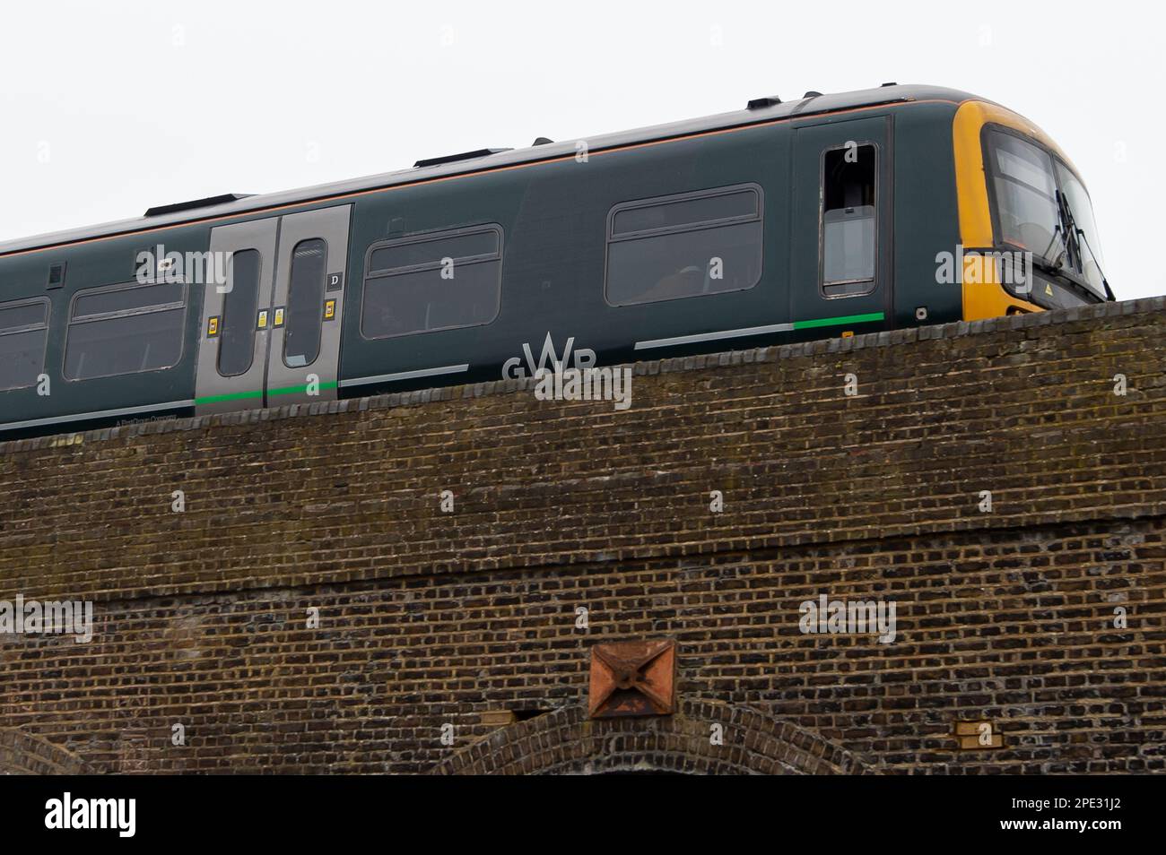 Windsor railway viaduct hi-res stock photography and images - Alamy