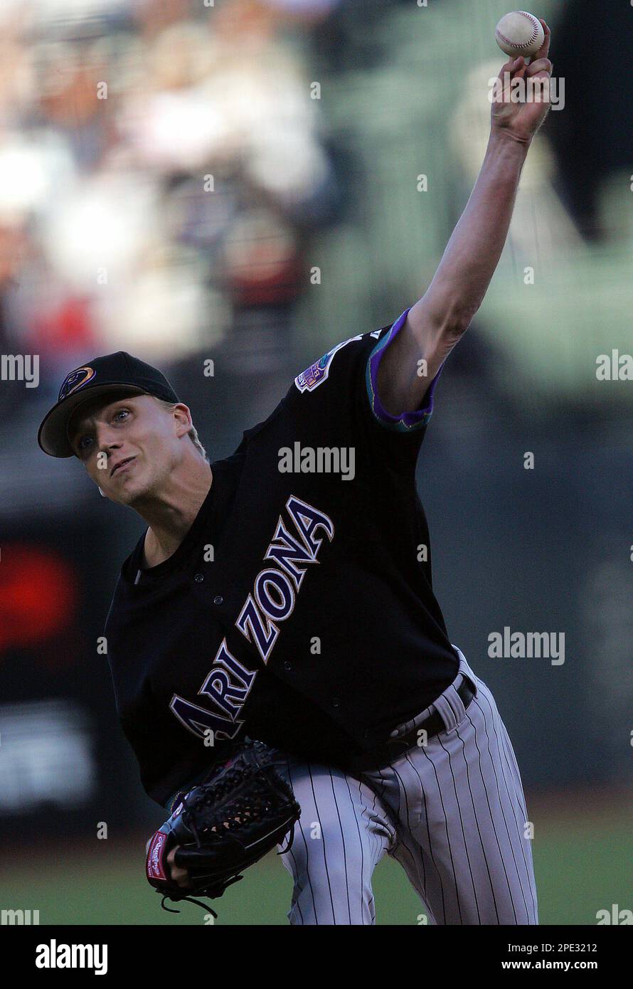 Arizona Diamondbacks starter Brad Halsey pitches to the San Francisco ...