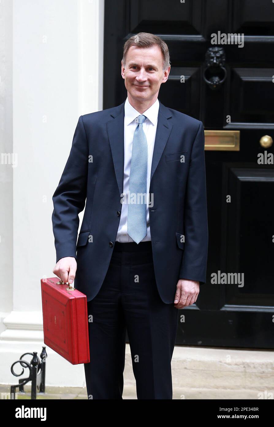 Jeremy hunt budget hi-res stock photography and images - Alamy