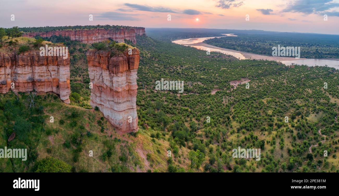 Panoramic of chilojo cliffs and under river hi-res stock photography ...