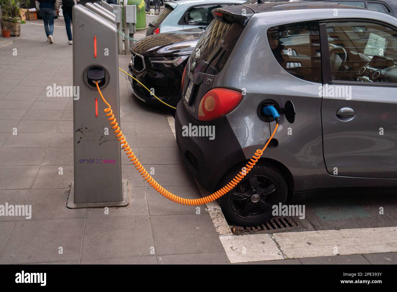 Fossil fuel powered vehicles hi-res stock photography and images - Alamy