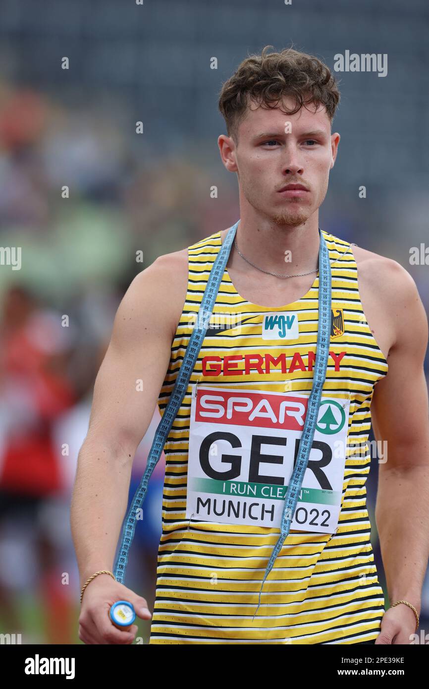 Kevin KRANZ preparing to lead out the Germany Team in the 4*100m Heat ...
