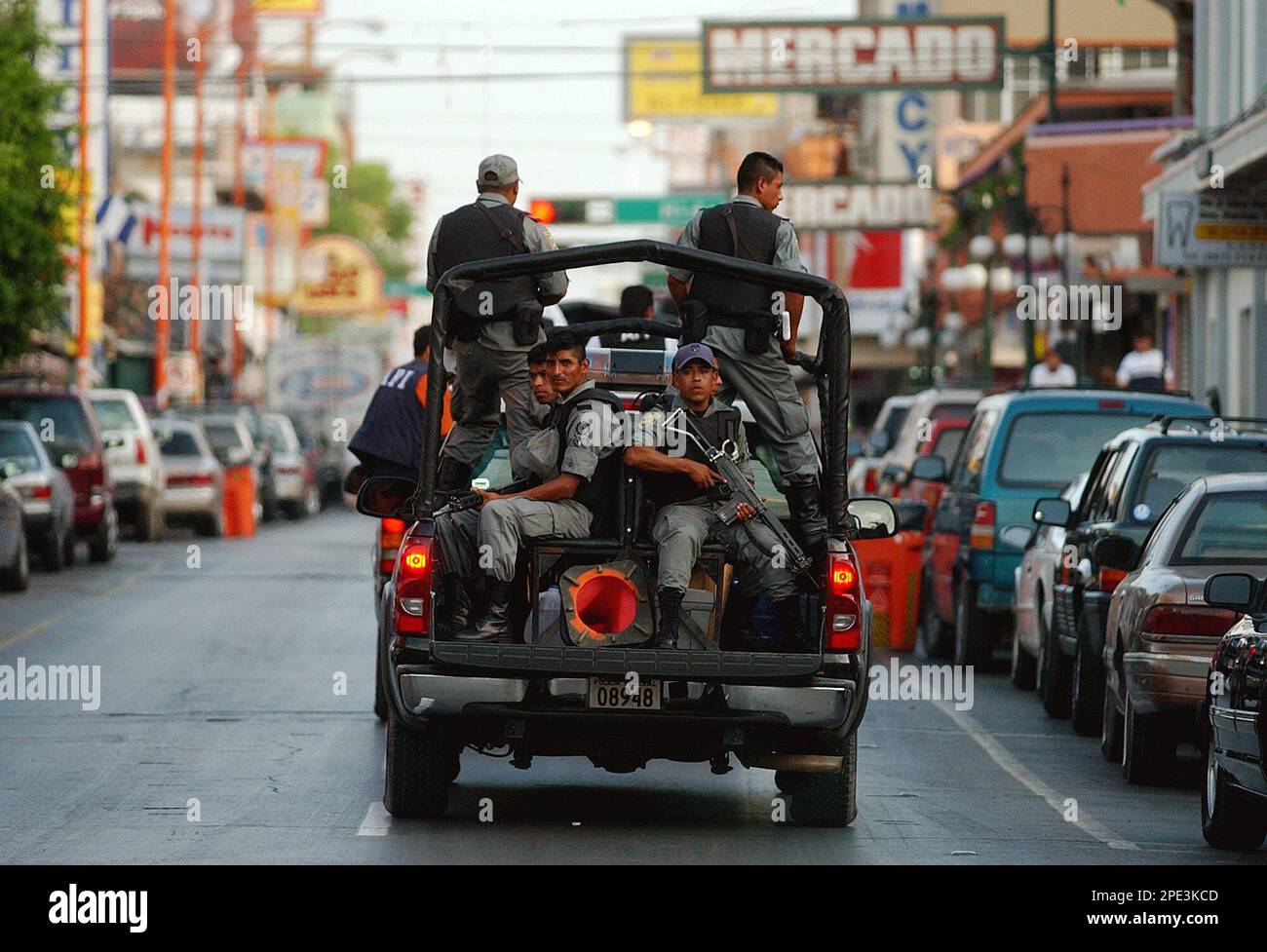 Federal Investigations Agency (AFI) patrol the streets in Nuevo Laredo ...