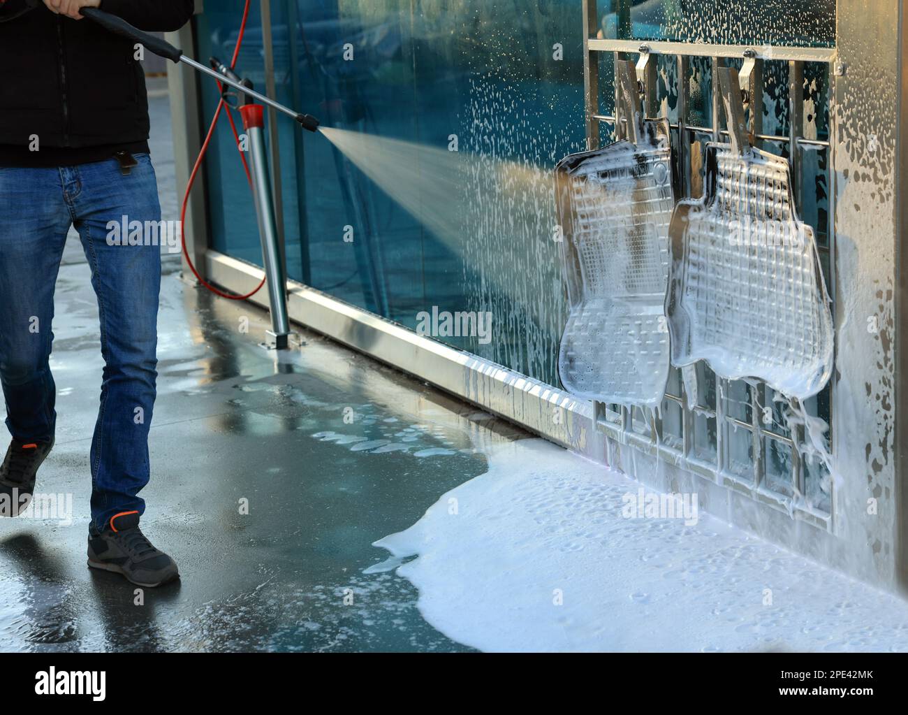 High pressure cleaning carpet hi-res stock photography and images - Alamy