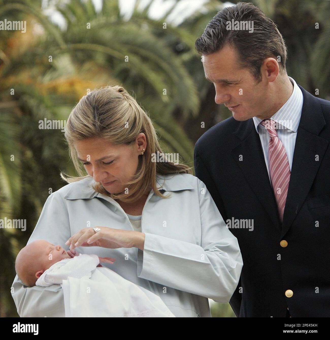 Spain's Duke of Palma, Inaki Urdangarin, right, and his wife Princess ...