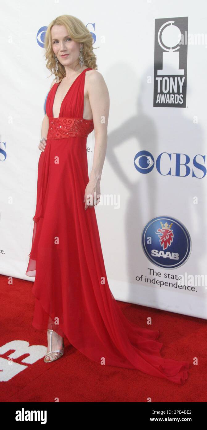 Actress Erin Dilly arrives at the 2005 Tony Awards at Radio City Music ...