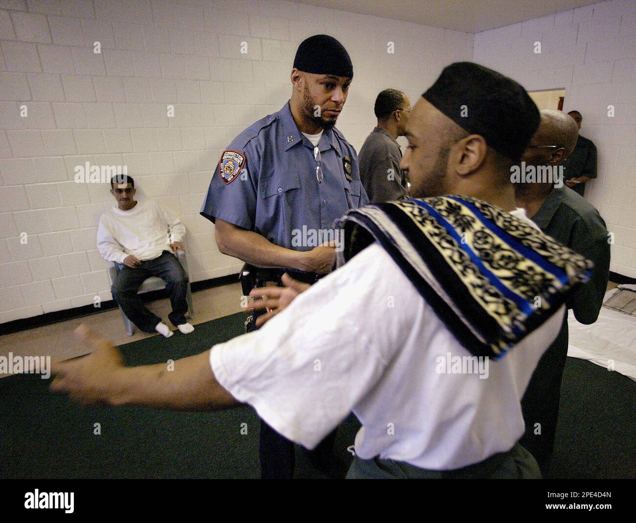 ** ADVANCE FOR SUNDAY JUNE 5 ** ONE OF SEVEN PHOTOS BY AP PHOTOGRAPHER ...