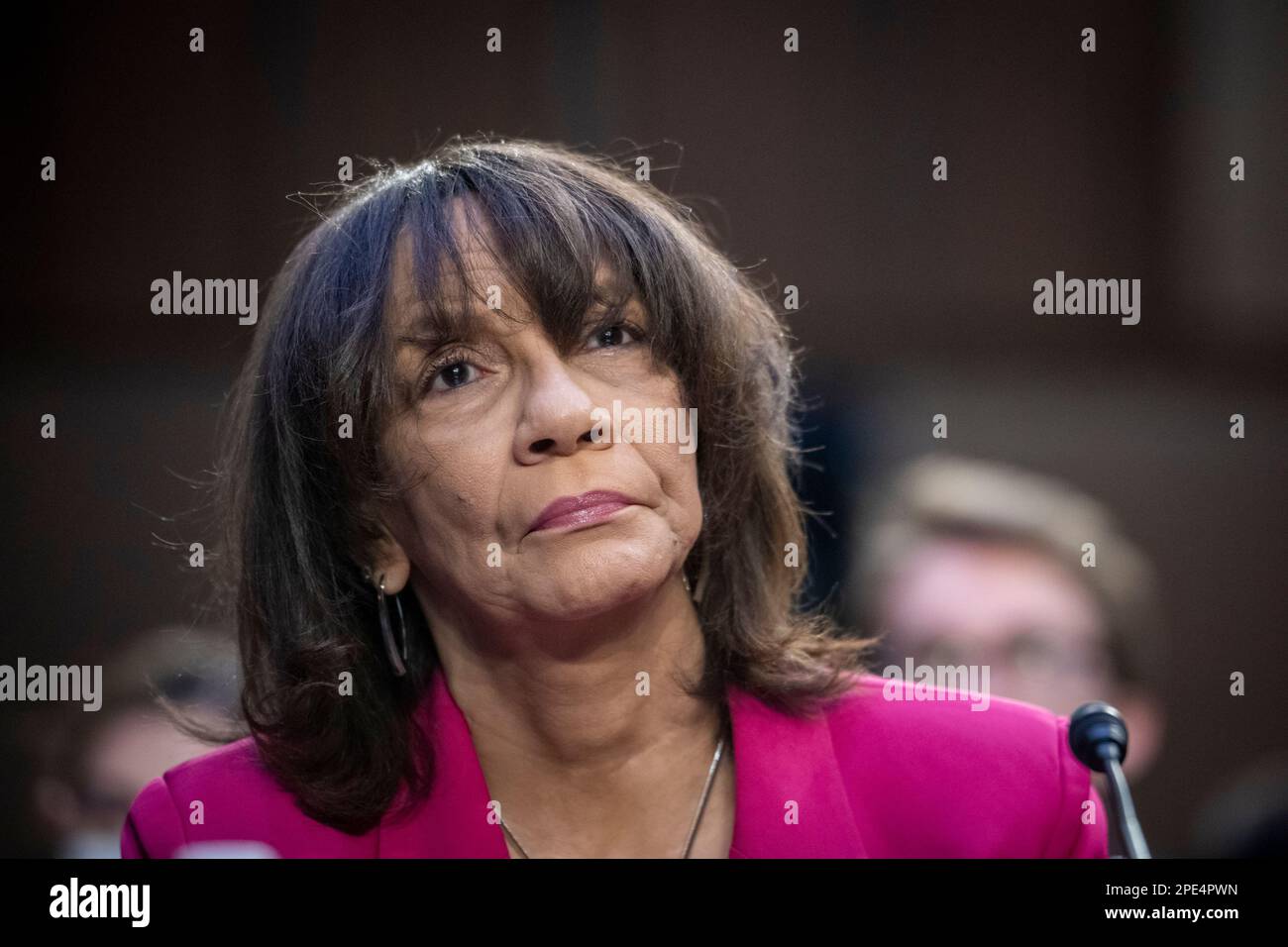 National domestic violence hotline hi-res stock photography and images ...