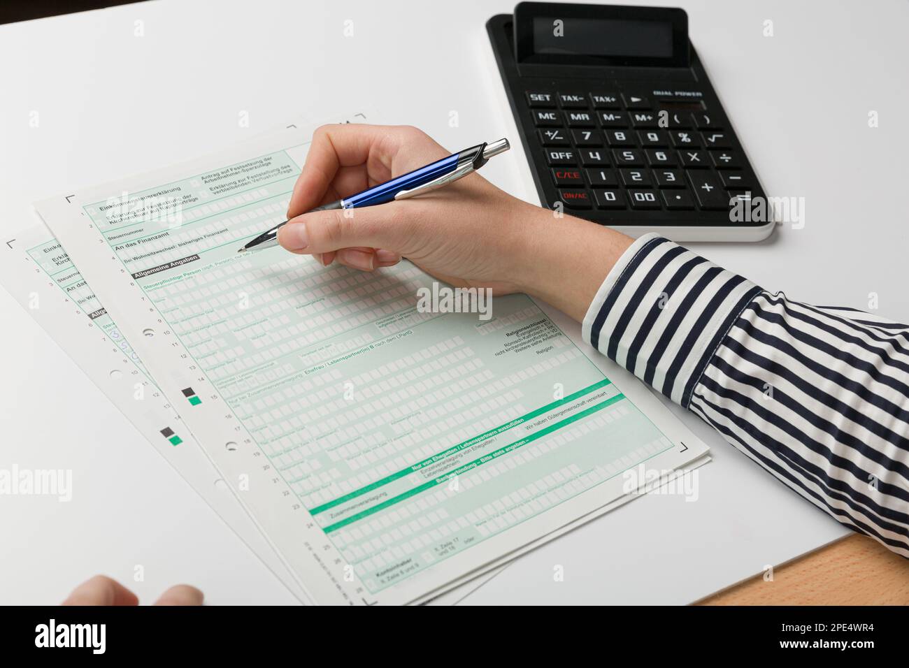 Female forms hi-res stock photography and images - Alamy