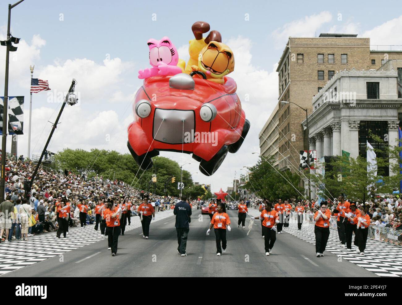 The balloon of ''Garfield and Friends'' is pulled down the 500 Festival ...