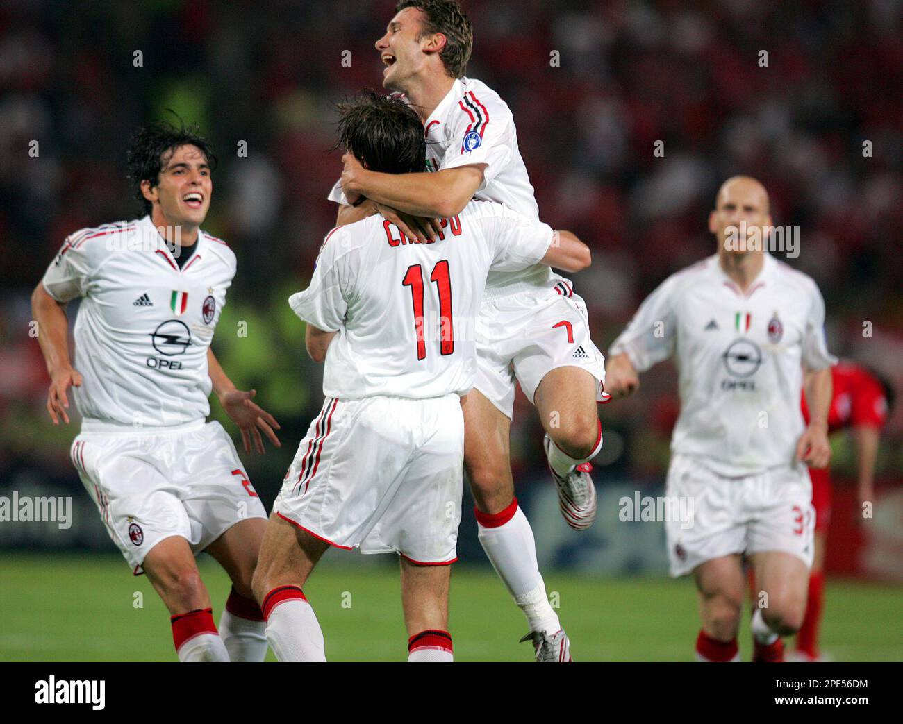 AC Milan's Hernan Crespo, center, celebrates with Kaka, left, and ...