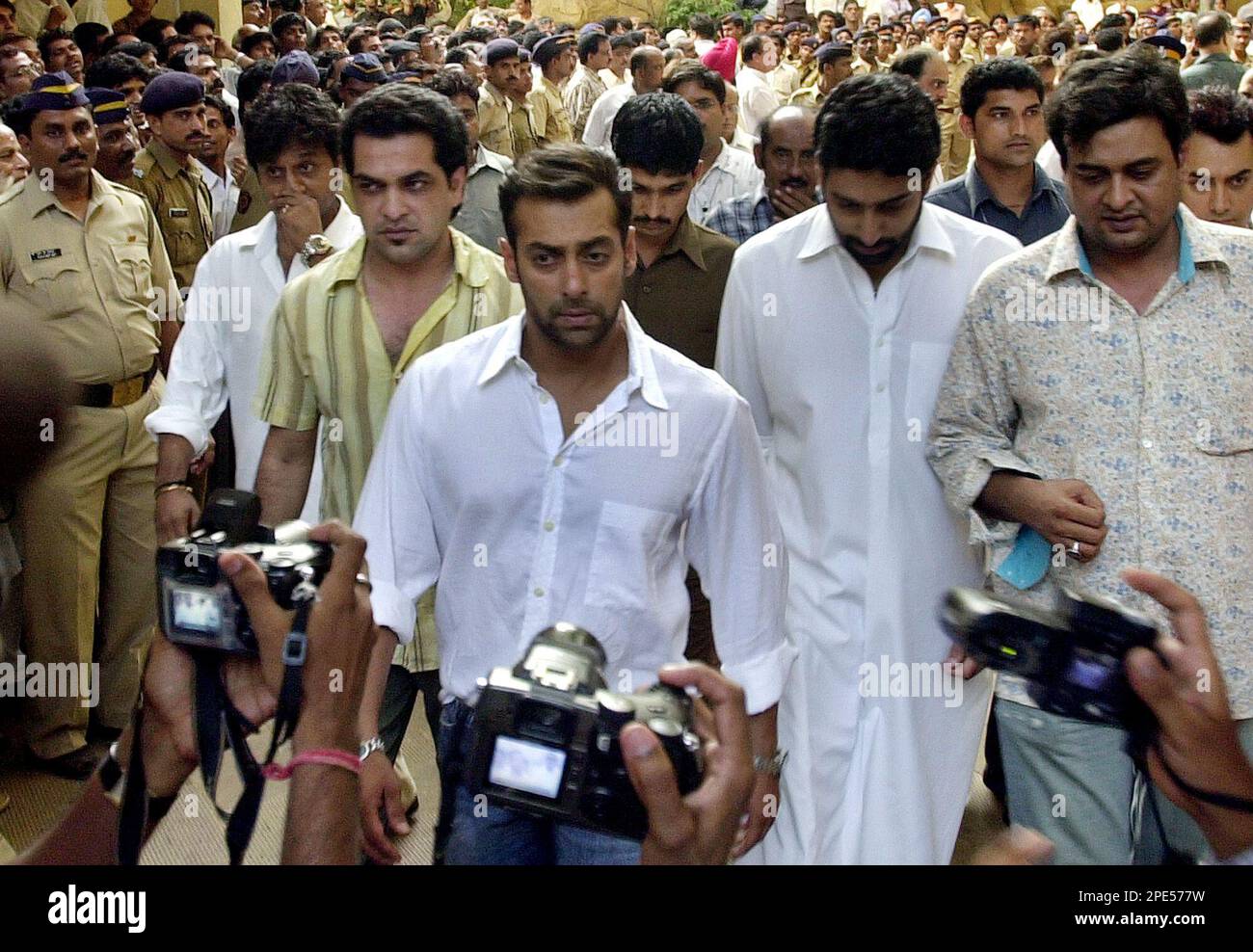 Sanjay Dutt At Sunil Dutt Funeral