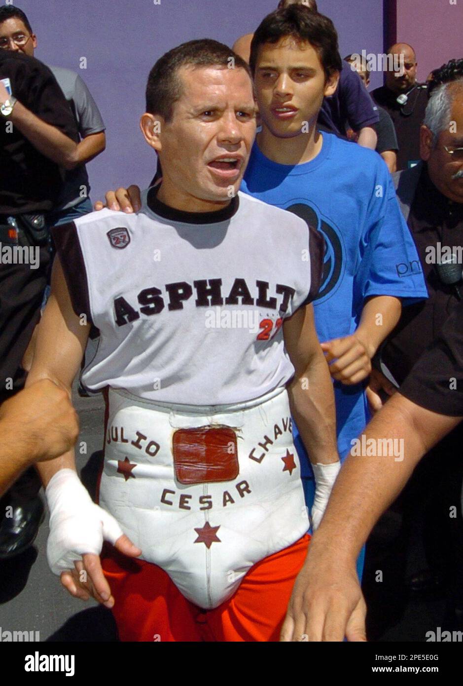 Julio Cesar Chavez Sr., foreground, leads his son Juilo Cesar Chavez Jr ...