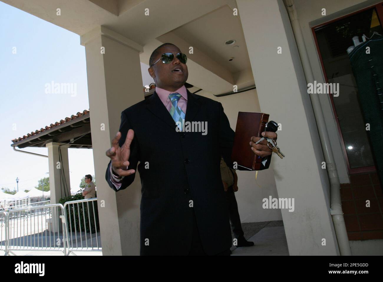 Randy Jackson leaves his brother Michael Jackson's child molestation ...