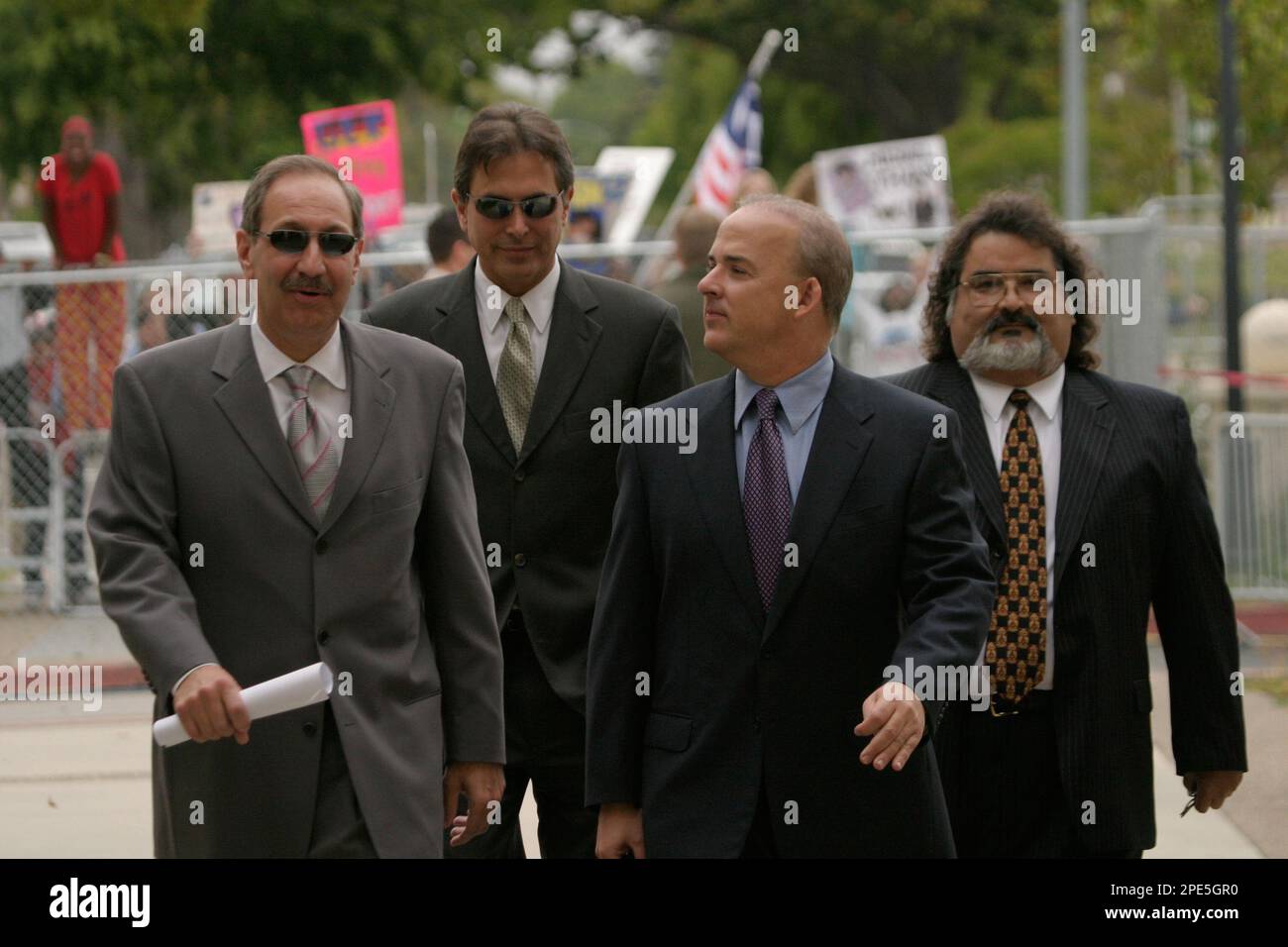Defense witness Mark Geragos, former attorney for Michael Jackson ...