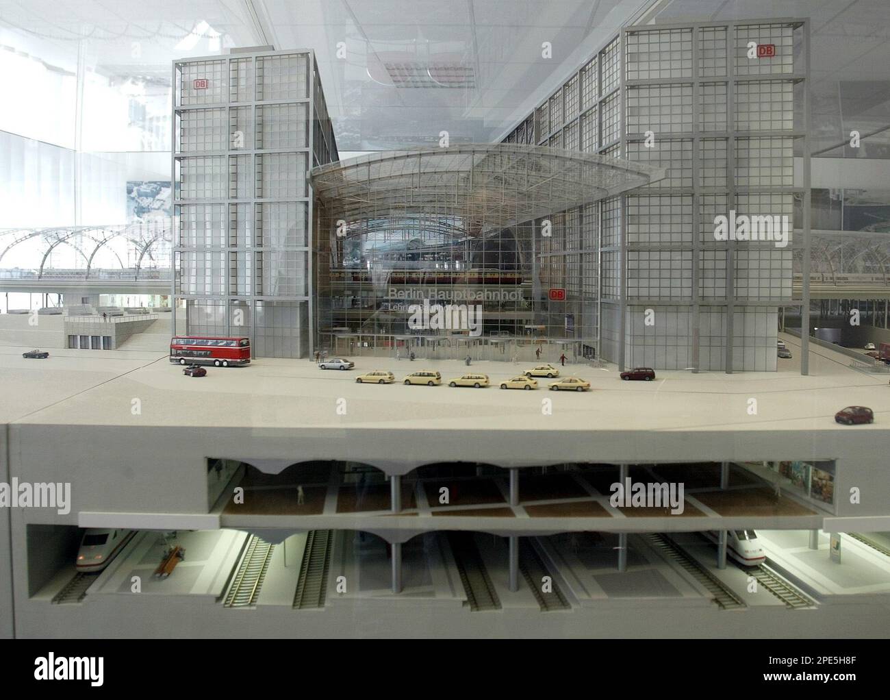 Blick auf das Modell des Hauptbahnhofes/Lehrter Bahnhof der Deutschen ...