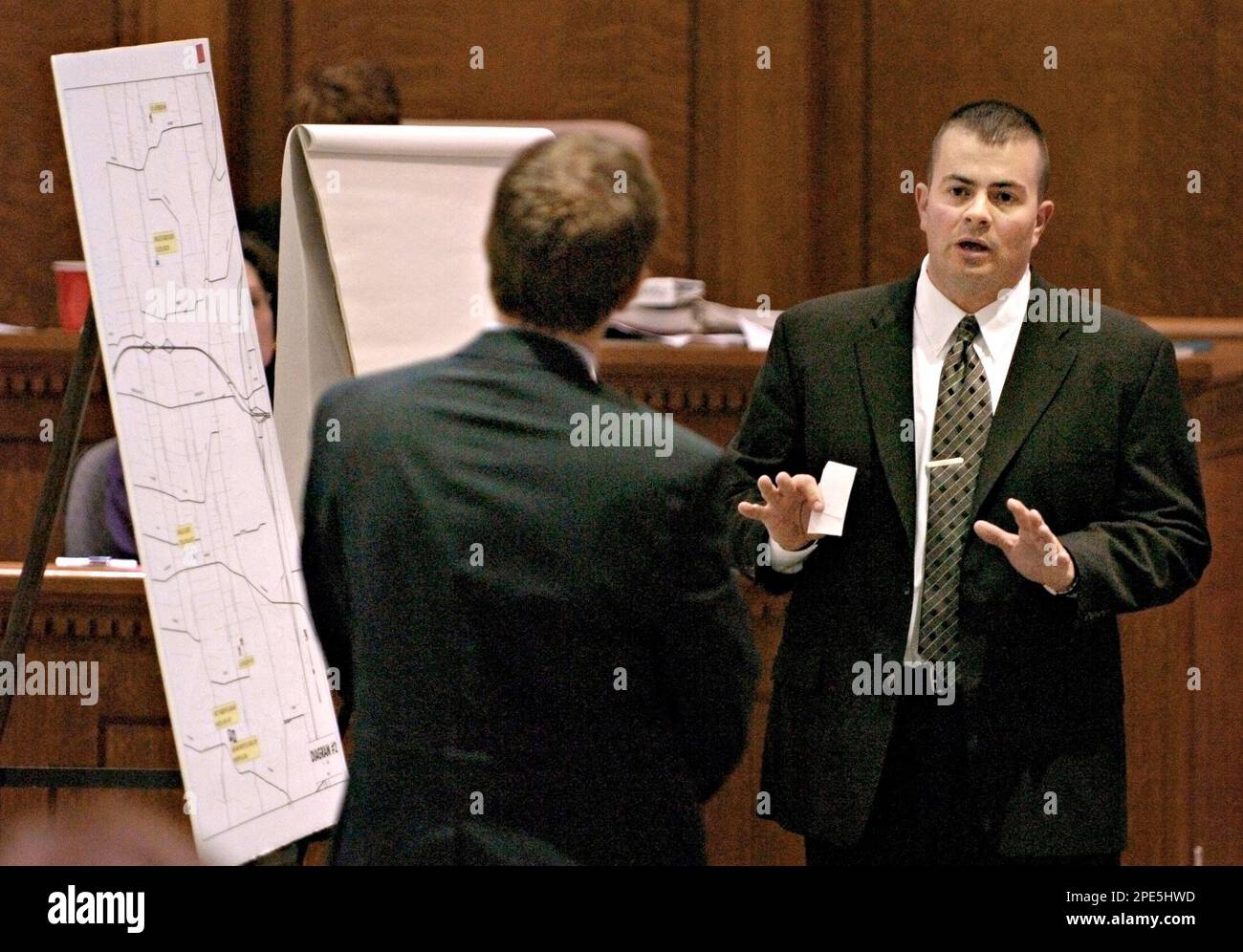 Columbia Police Department detective Tim Giger, right, describes to ...