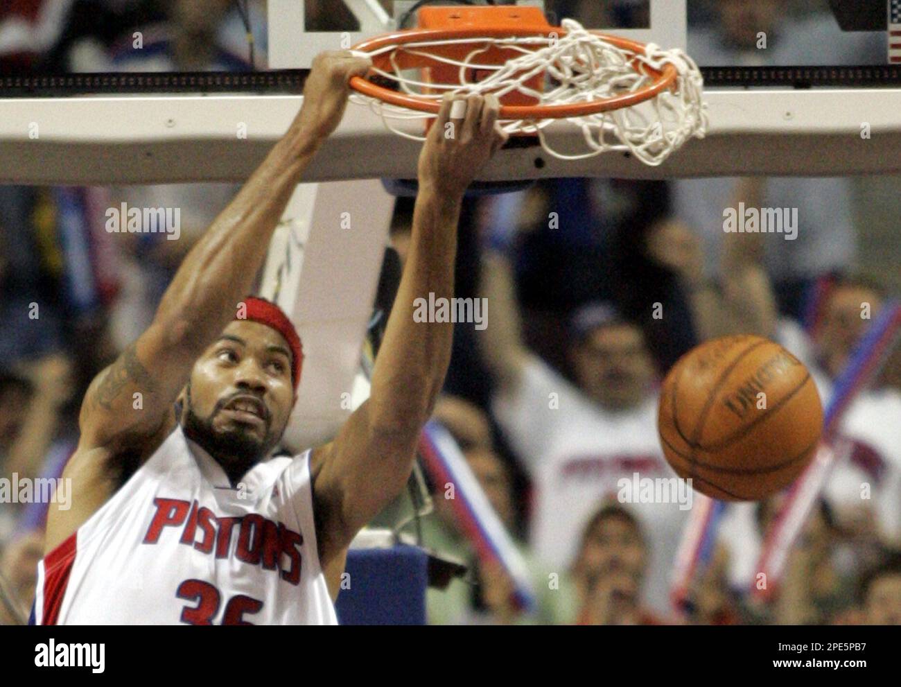 Detroit Pistons forward Rasheed Wallace dunks the ball in Game 5 of the ...