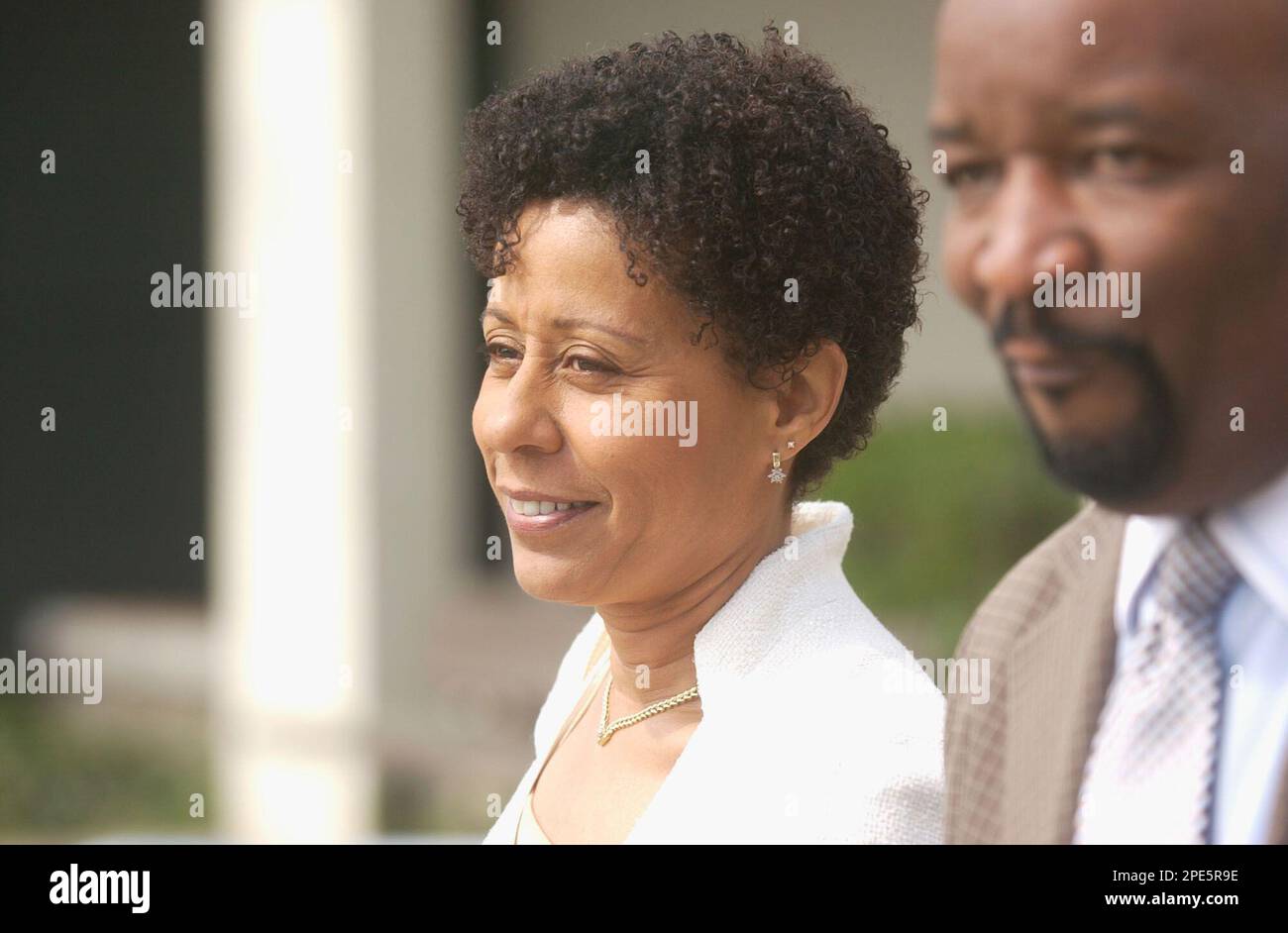 Actress Vernee Watson-Johnson exits the Santa Barbara County courthouse ...