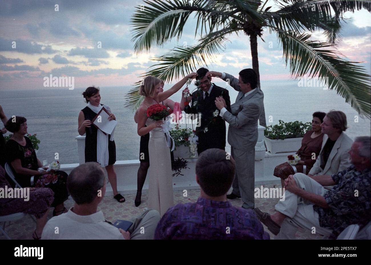 Associated Press reporter Traci Carl, center, gets married to Jorge ...
