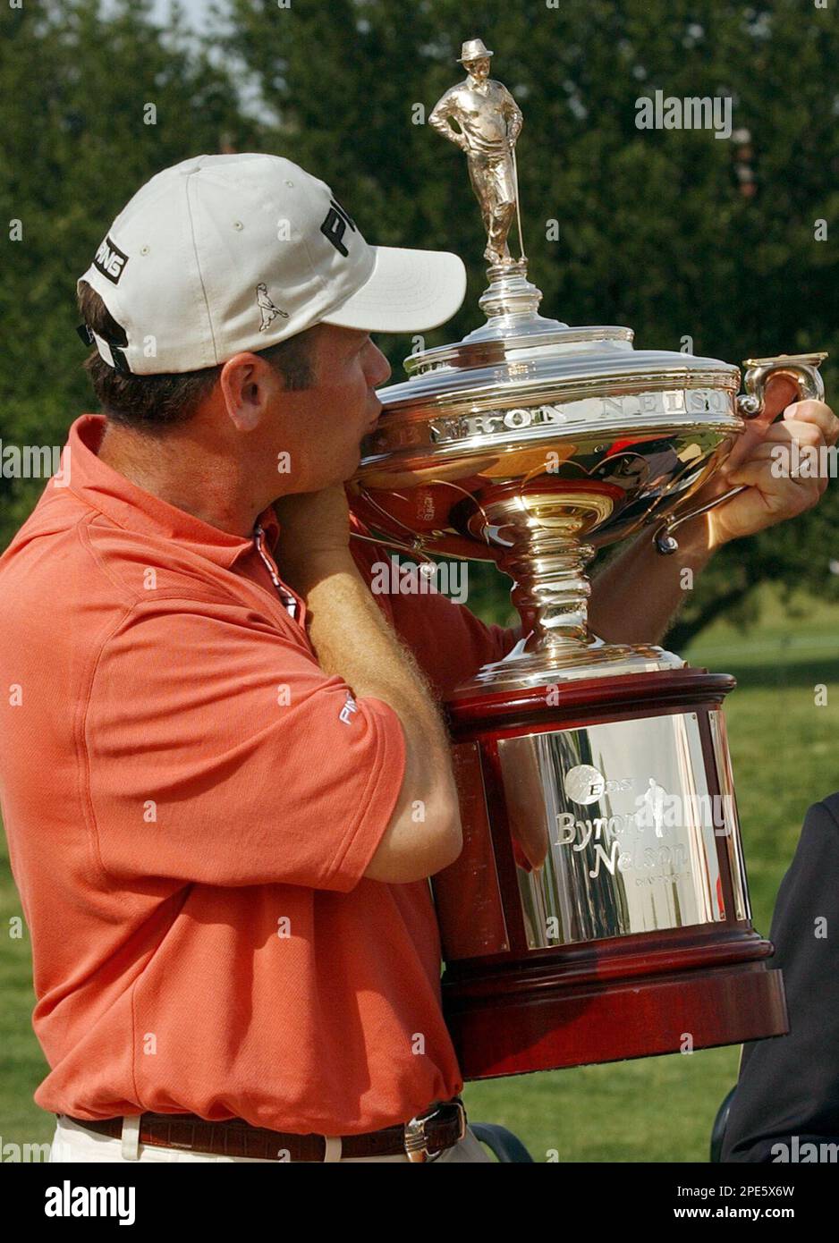 Byron Nelson Championship tournament winner Ted Purdy kisses the trophy ...