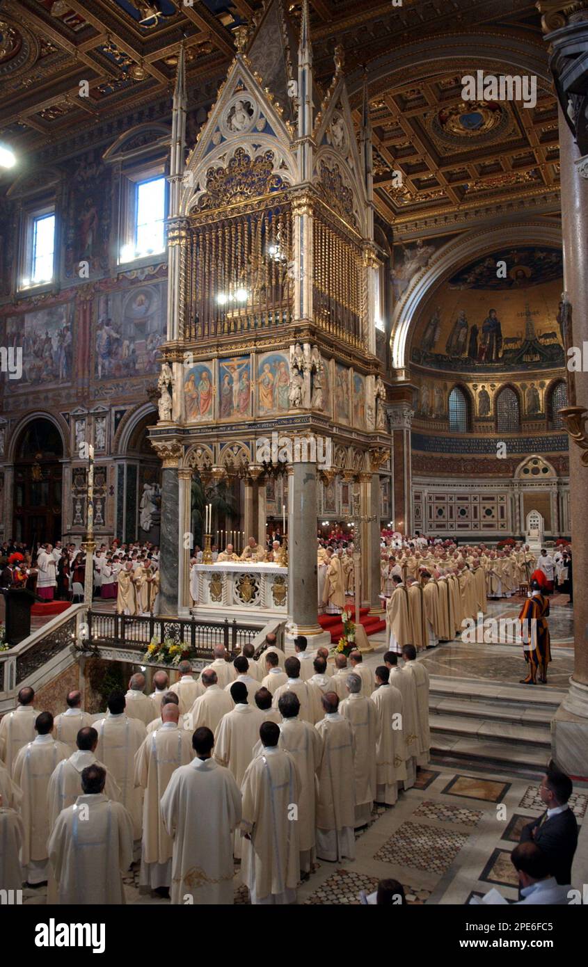 A view of St. John Lateran during the Pope Benedict XVI installation ...