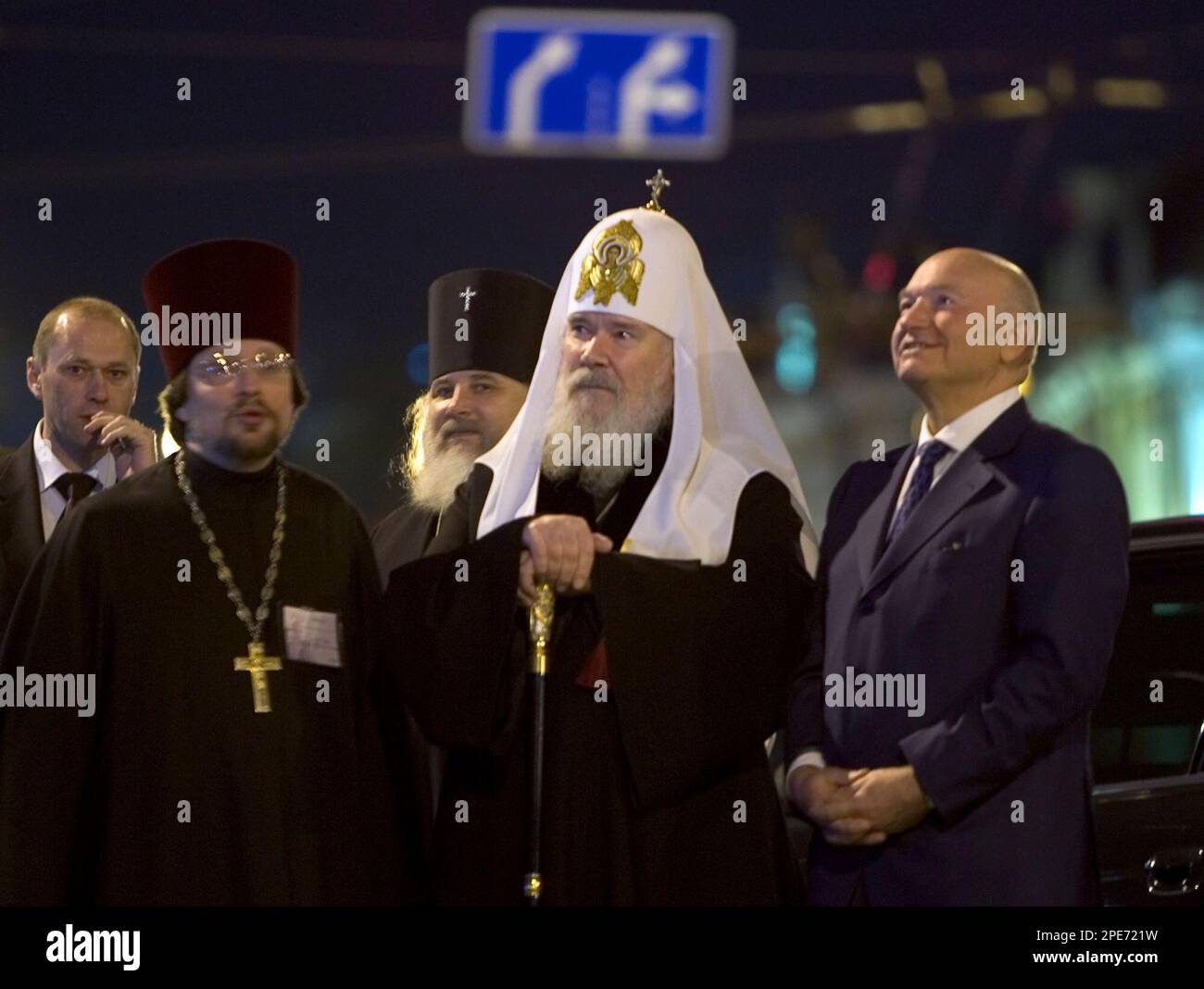 Moscow Mayor Yuri Luzhkov, right, and the head of Russia's Orthodox ...