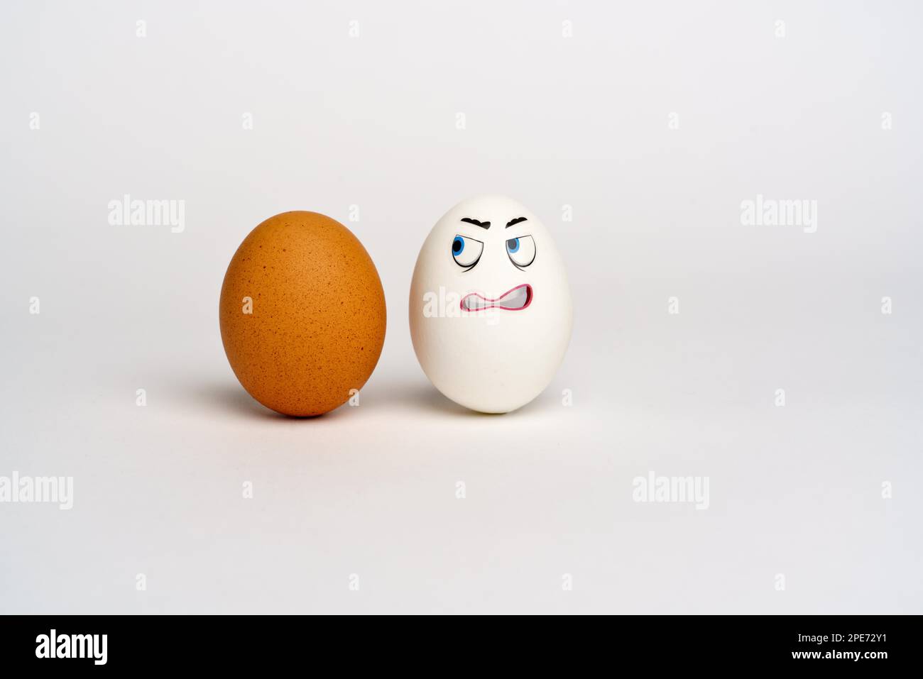 Face on egg hi-res stock photography and images - Alamy