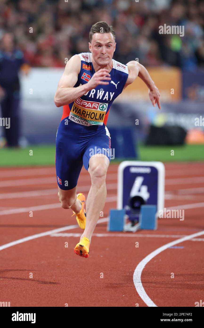 Karsten WARHOLM running out of the blocks in the 400m Hurdles at the ...