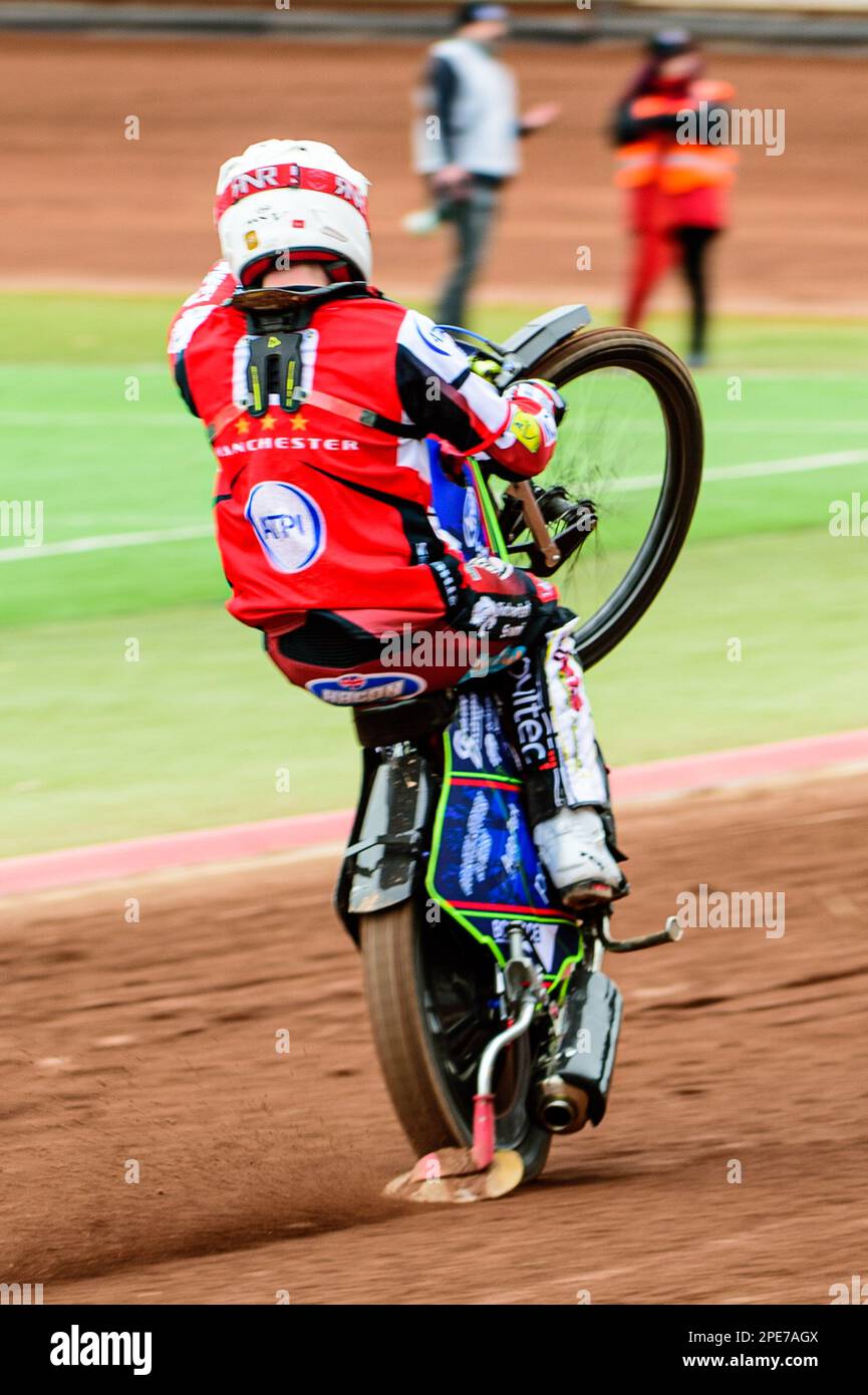News sport wheelie hi-res stock photography and images - Alamy