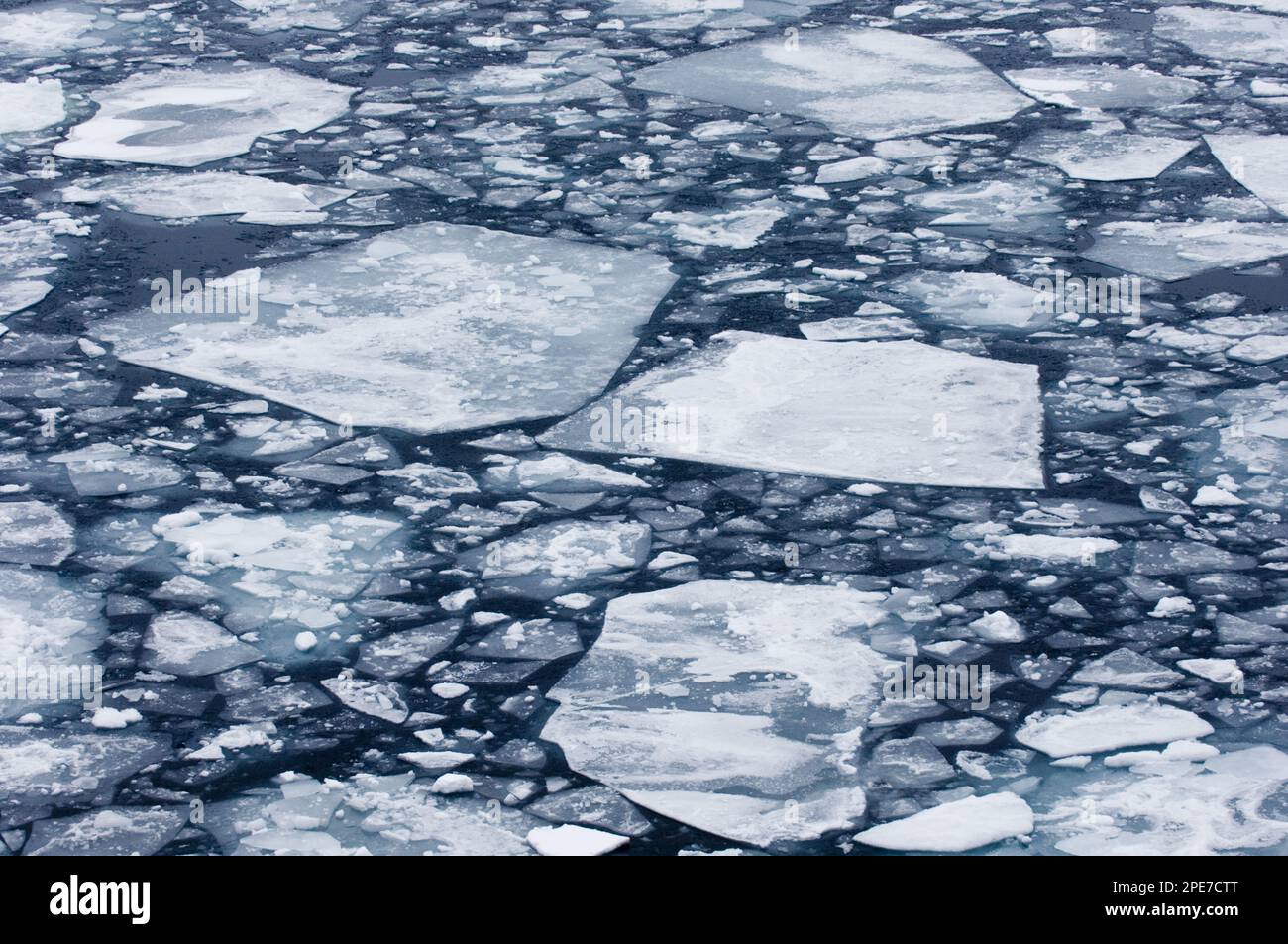 Broken pack ice hi-res stock photography and images - Alamy