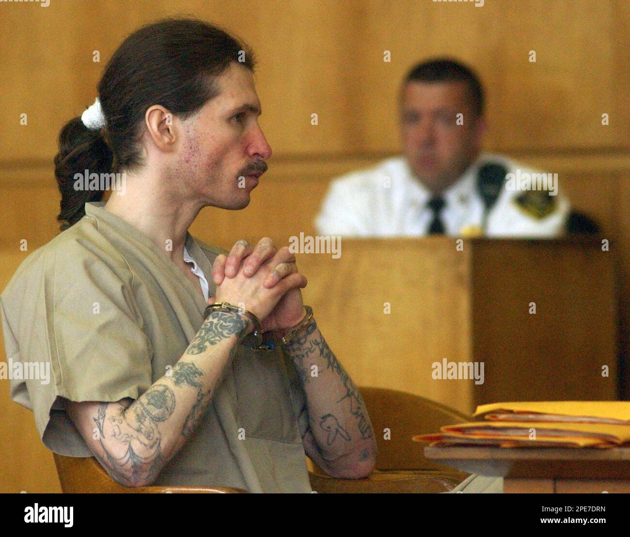 Joseph Druce, left, accused in the jailhouse slaying of pedophile ...