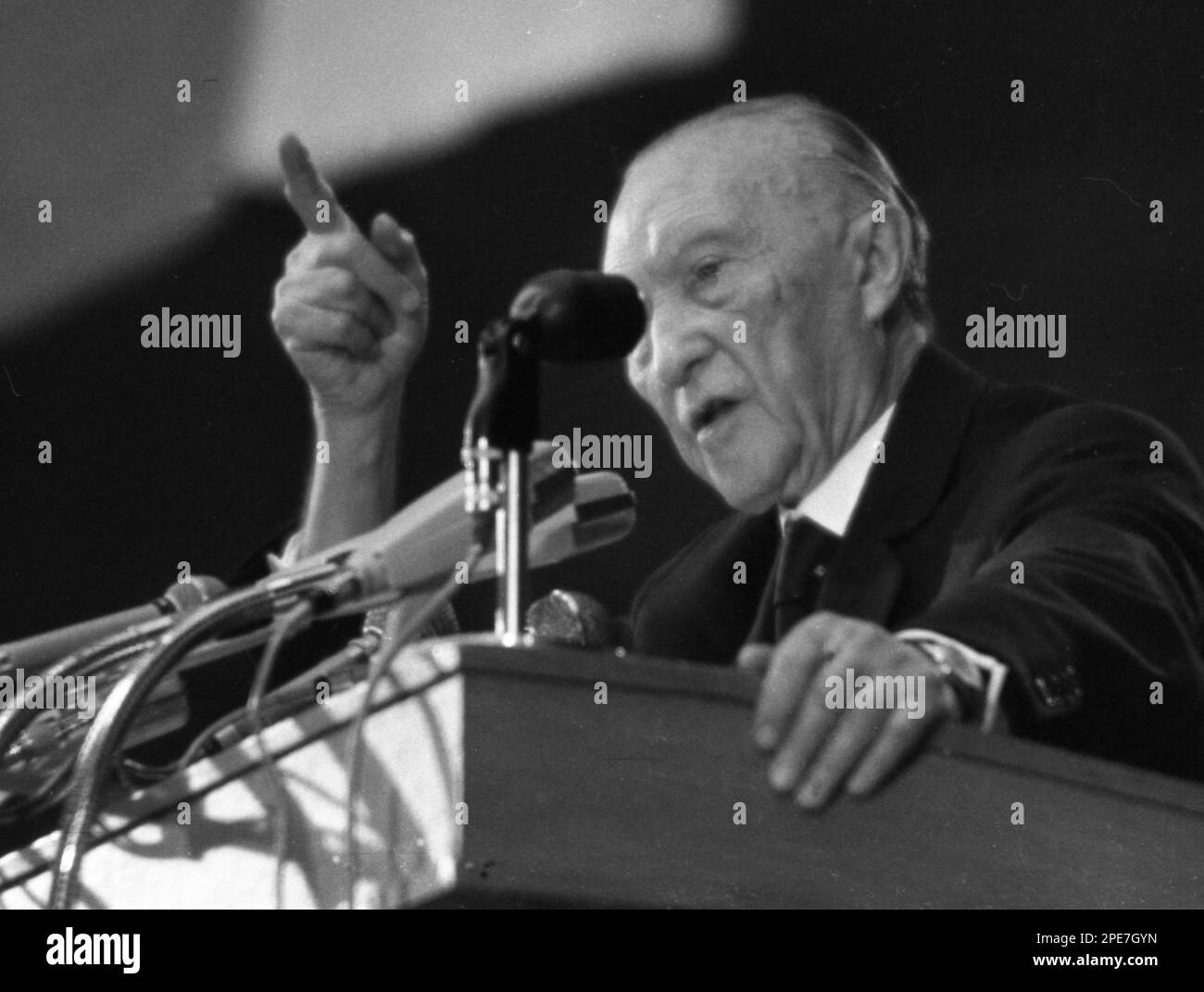 Personalities from politics, business and culture from the years 1965 ...