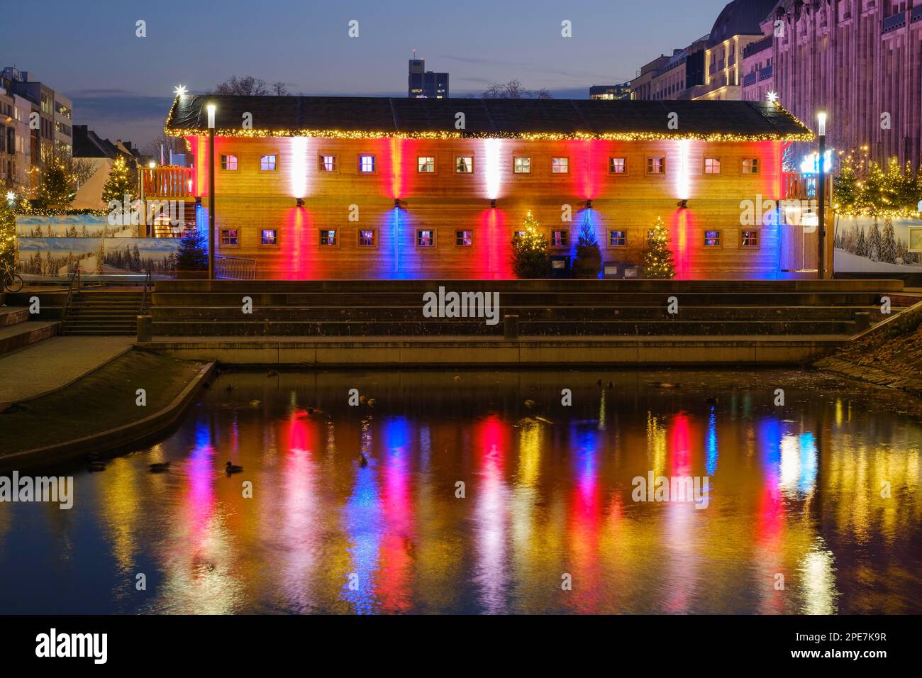 Illuminated Christmas market hut, Christmas market at the Koe-Bogen ...