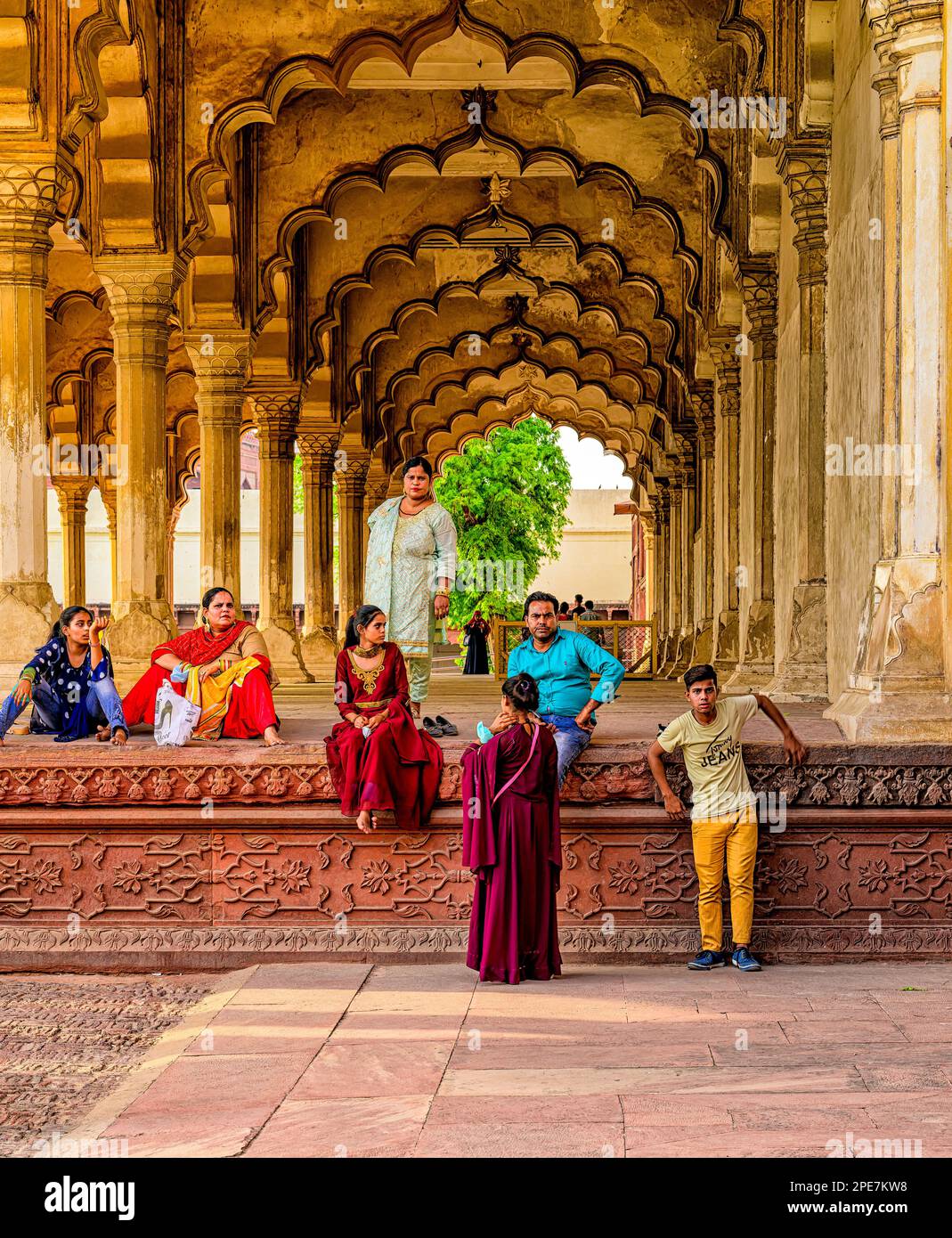 Indian Family visiting the Diwan-i-Am, Hall of Public Audience in Agra ...
