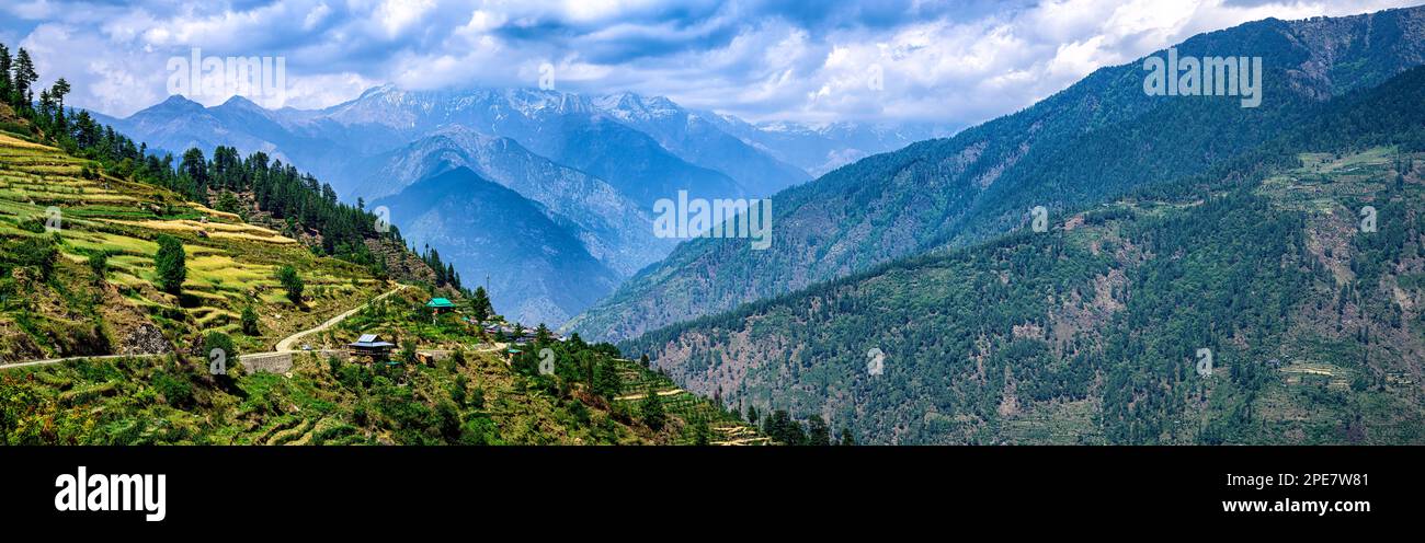India himachal pradesh tirthan valley hi-res stock photography and ...