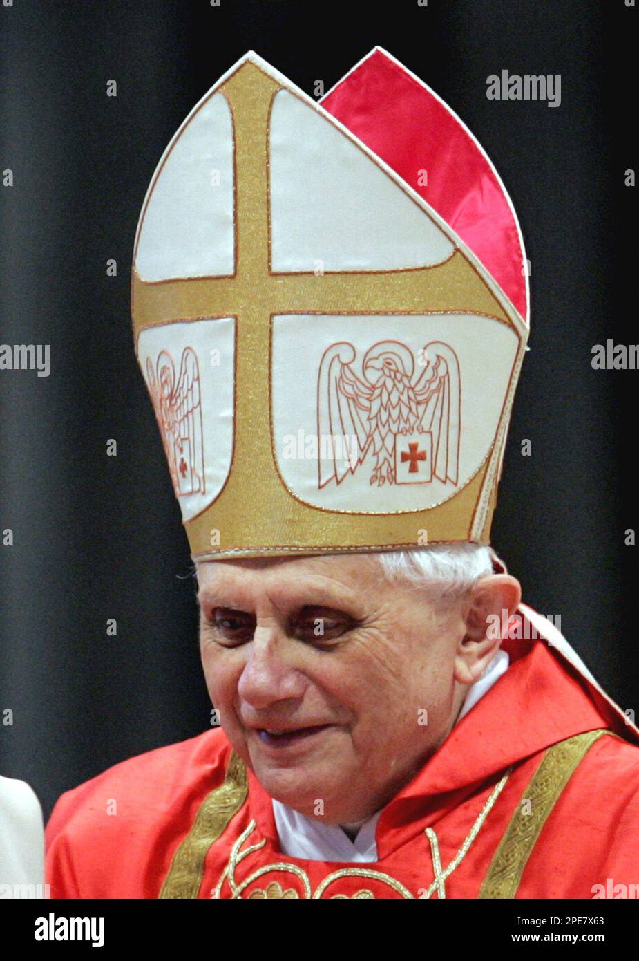 ** FILE, RECROP ** German Cardinal Joseph Ratzinger , who became the ...